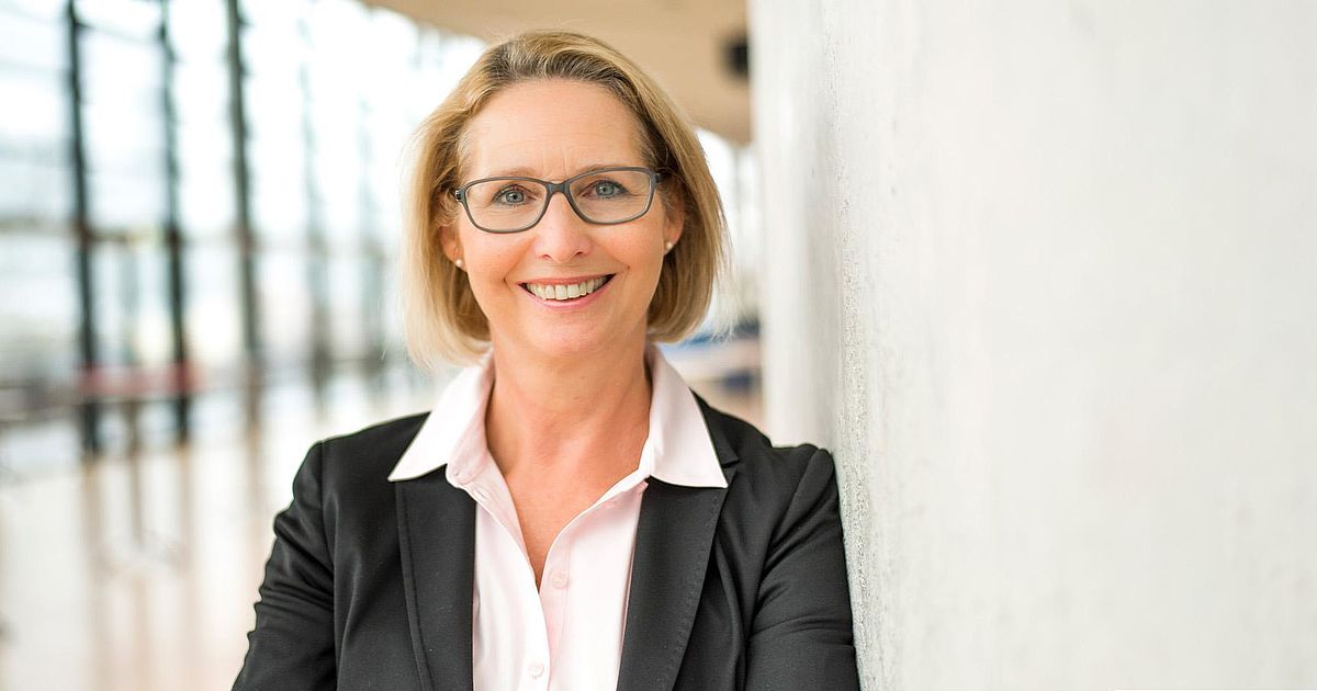 MIT MIR ARBEITEN | Gerda Schneider
